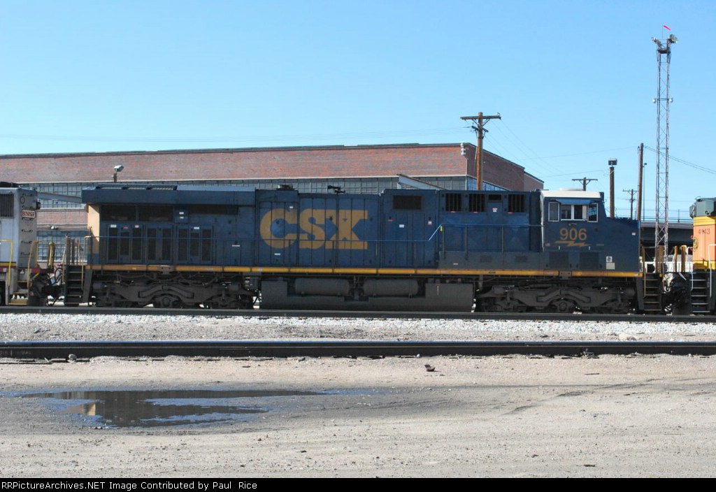 CSX 906